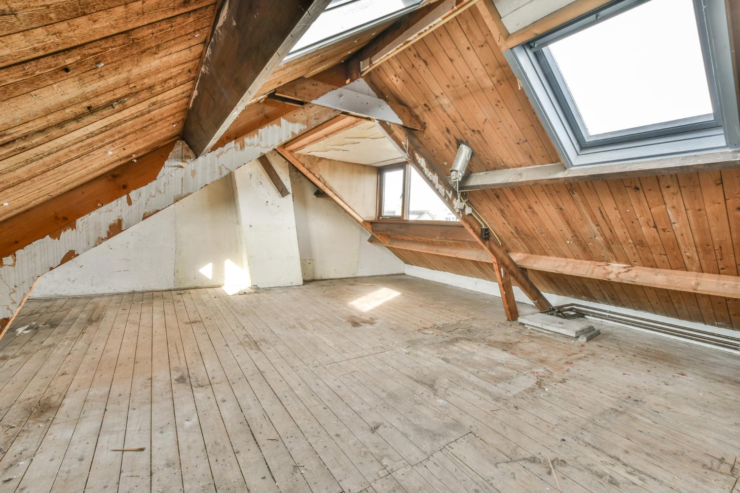 Finished Attics vs. Basements | Which Should You Invest In?